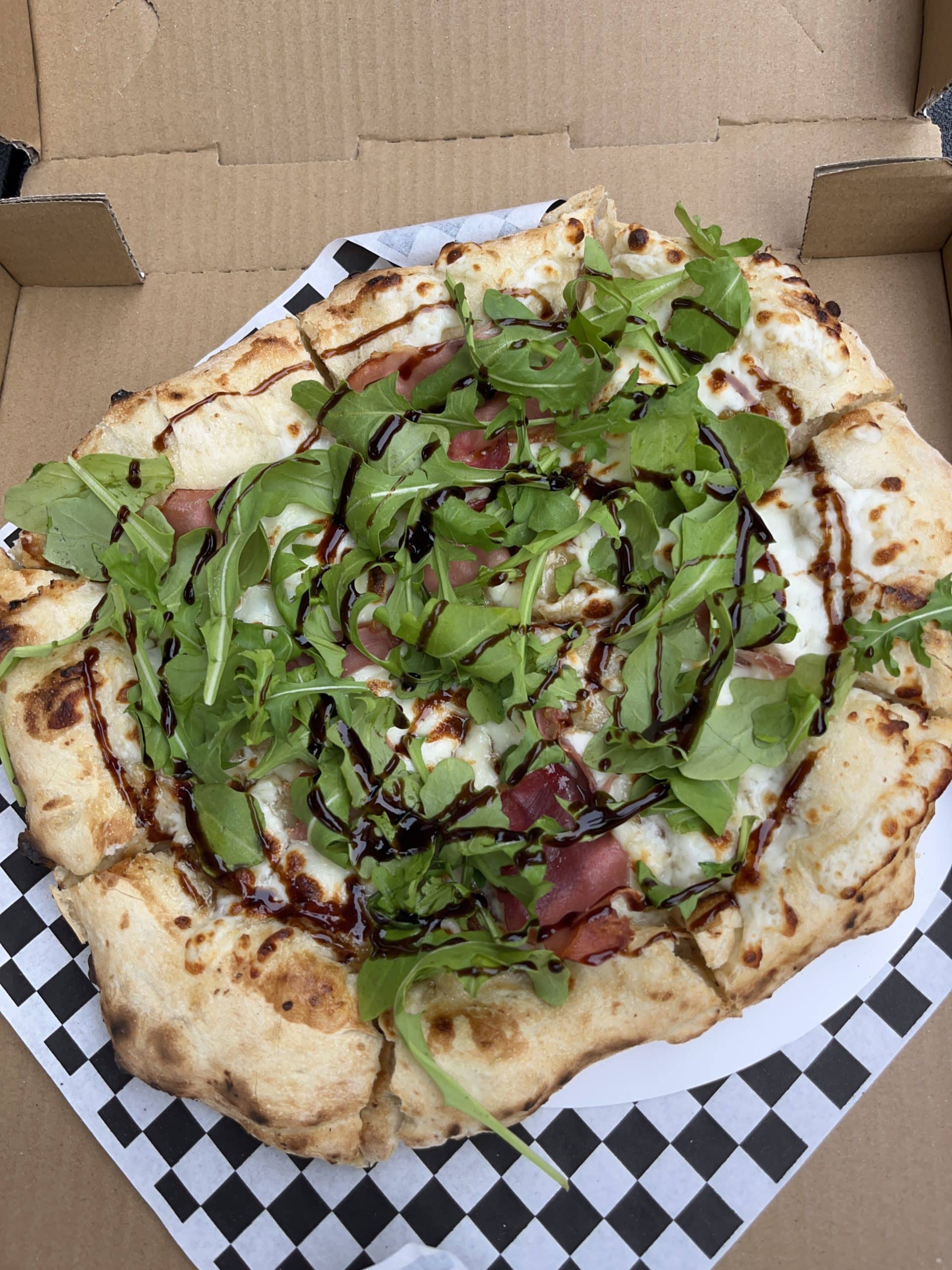 Fig Jam and Prosciutto Pizza - More Momma!